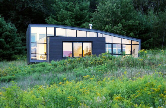 Small Modern Home: Simple yet Spectacular - Studio MM Architect
