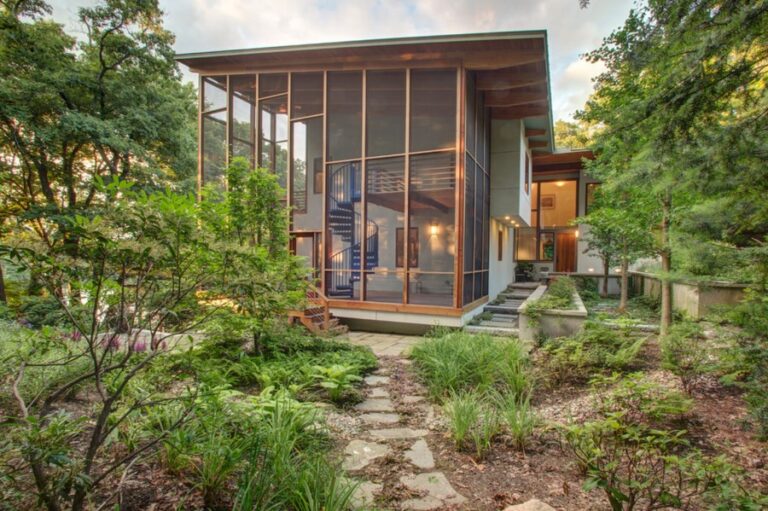 Design Inspiration: Screen Porches - Studio MM Architect